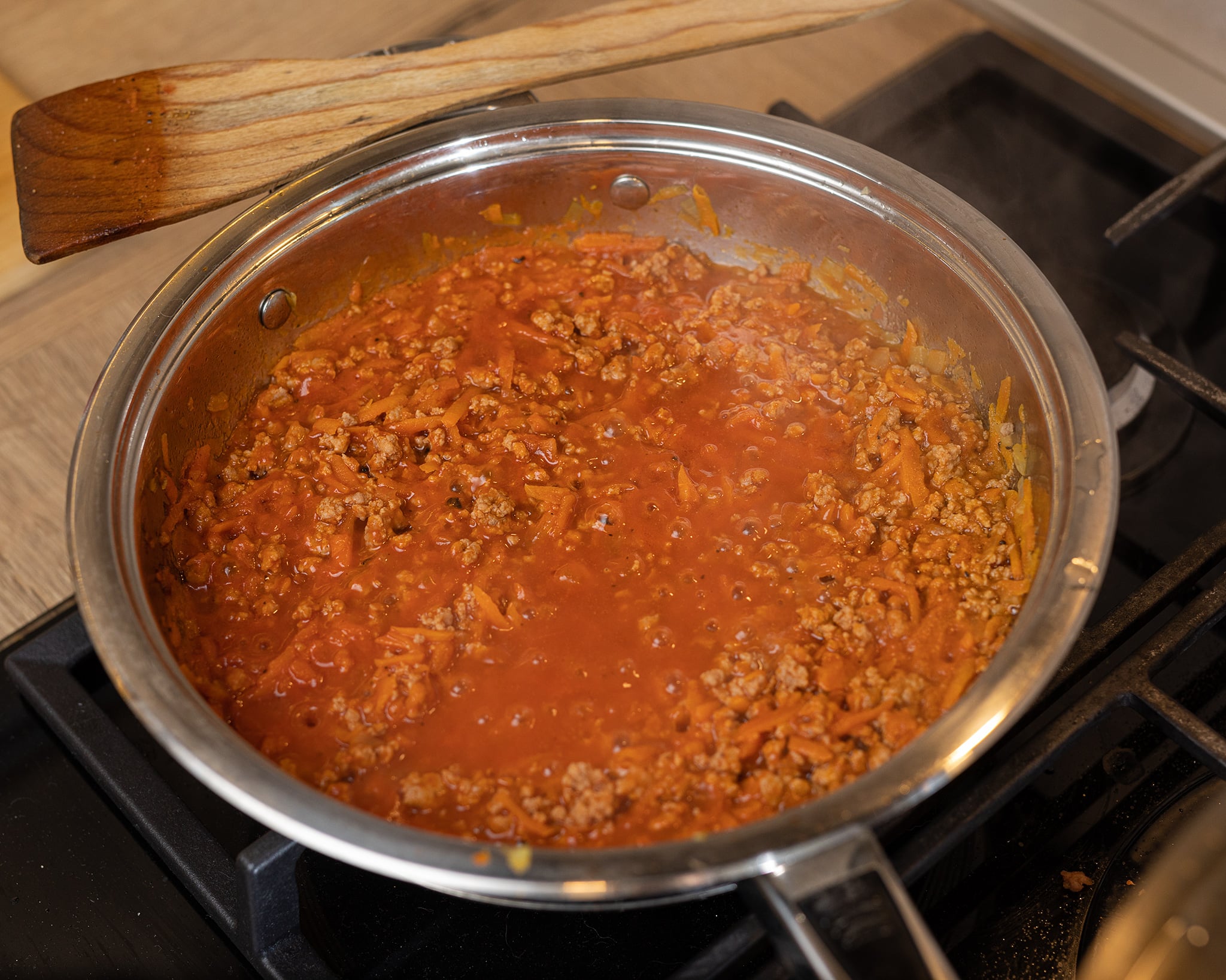 Tagliatelle sa spicy bolonjez (bolognese) umakom - recept | Spicy Days ...